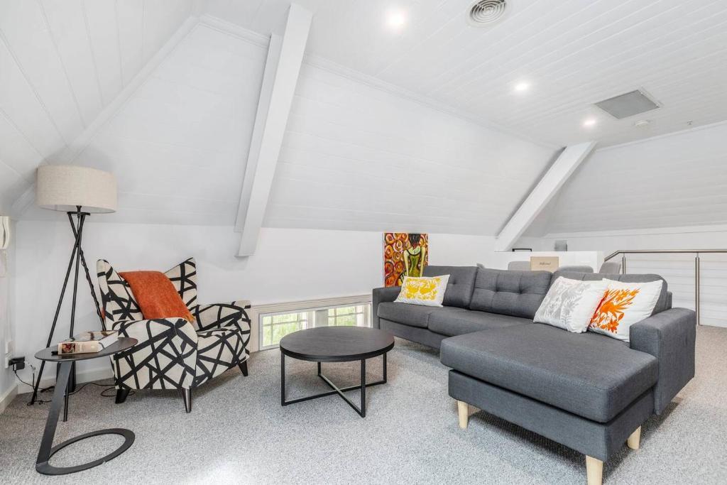 Inner City Living in a Modern Slice of History, Melbourne (precios ...