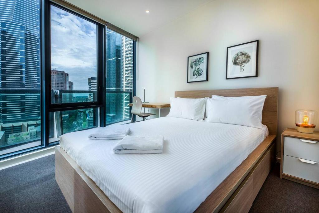 Southbank Hideaway on the Yarra with Huge Terrace, Melbourne (updated ...