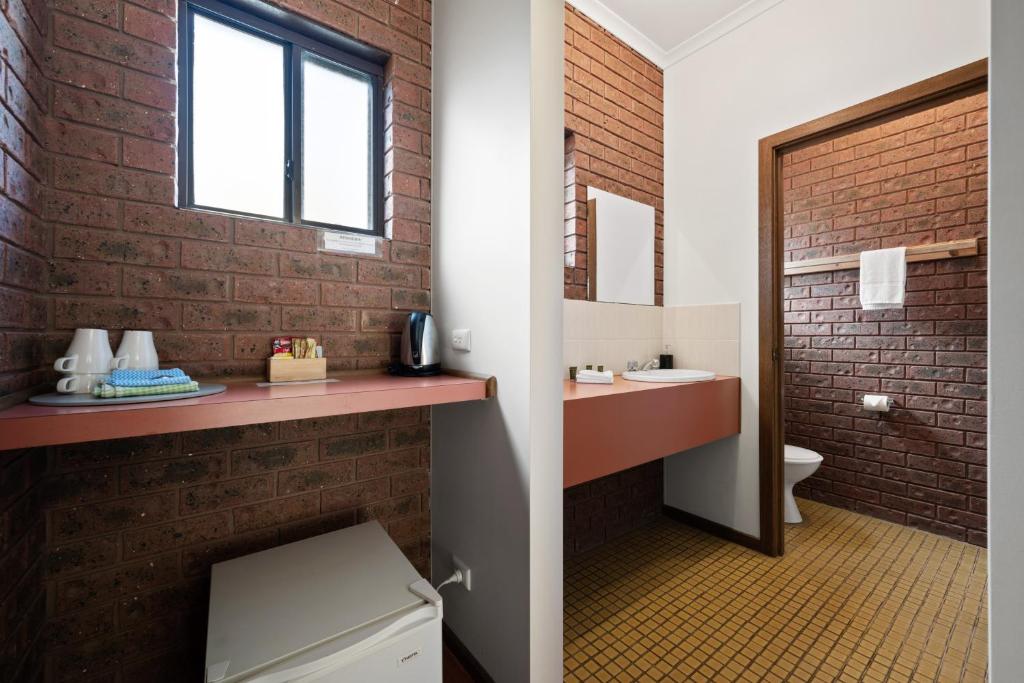 The Harrietville Snowline Hotel, Harrietville (updated prices 2025)