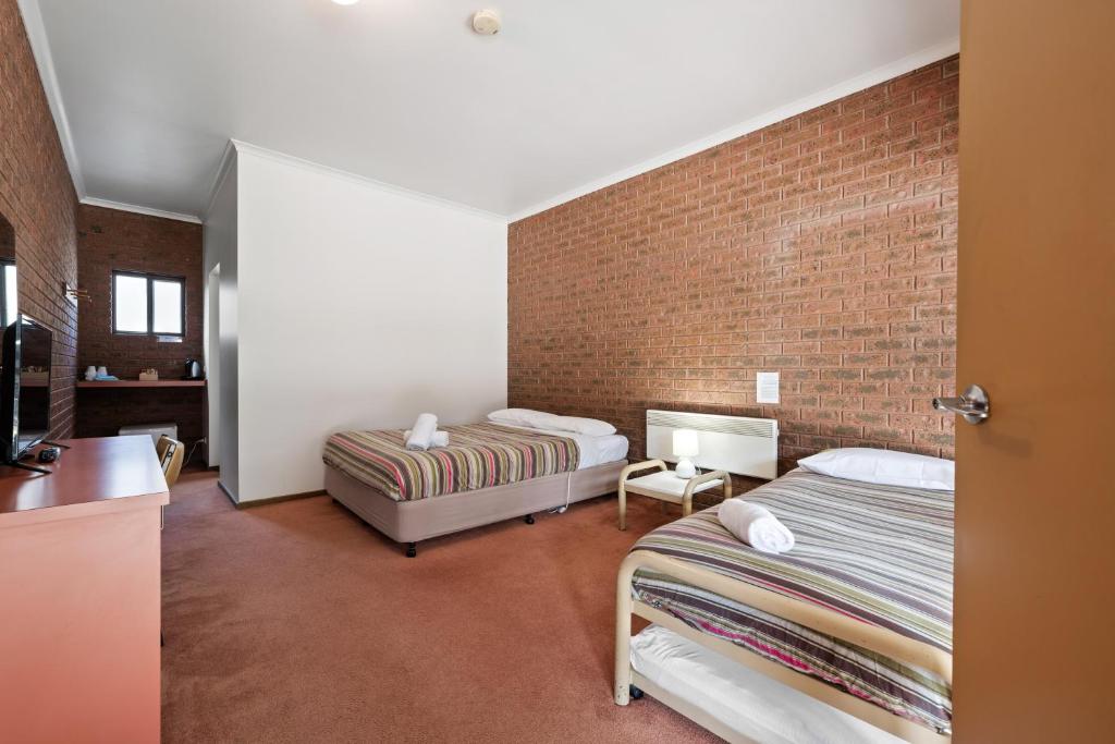 The Harrietville Snowline Hotel, Harrietville (updated prices 2025)