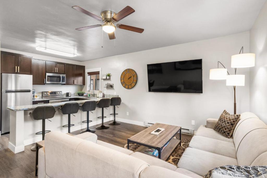 The Yellowstone Hideaway Unit B, West Yellowstone (updated prices 2026)