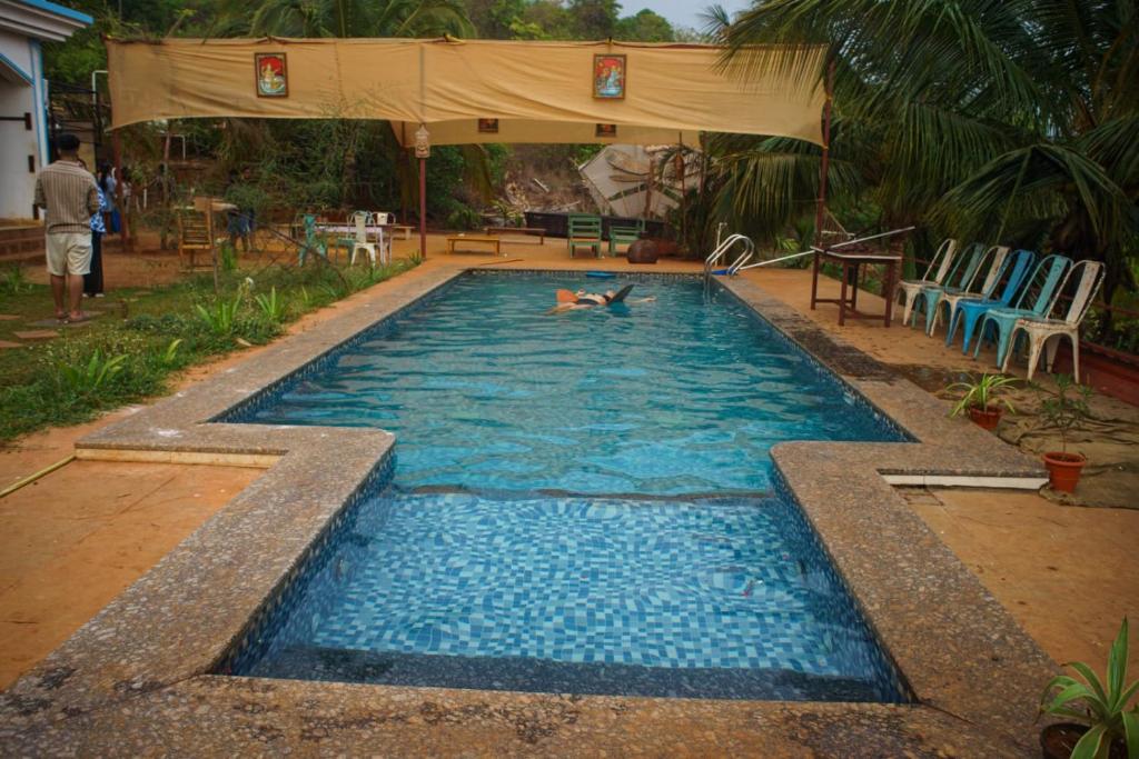 A2 Community AC Dorm Bed Shiva Yoga Retreats Dragonfly, Arambol Goa（アラン ...