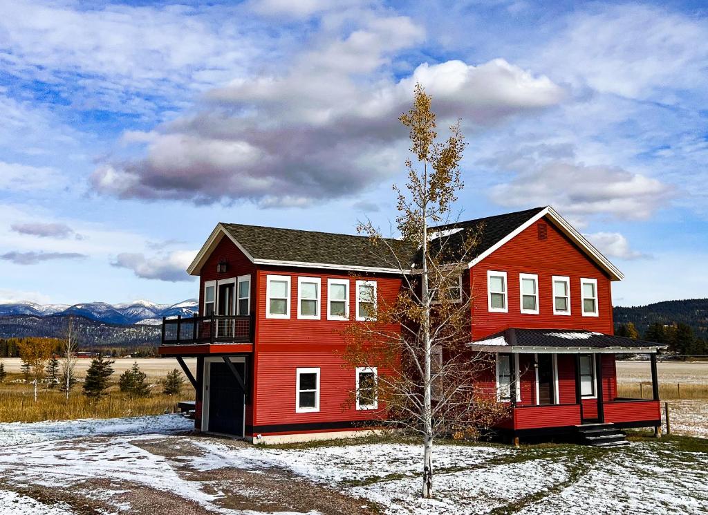 Conductor Home, Whitefish (updated prices 2025)