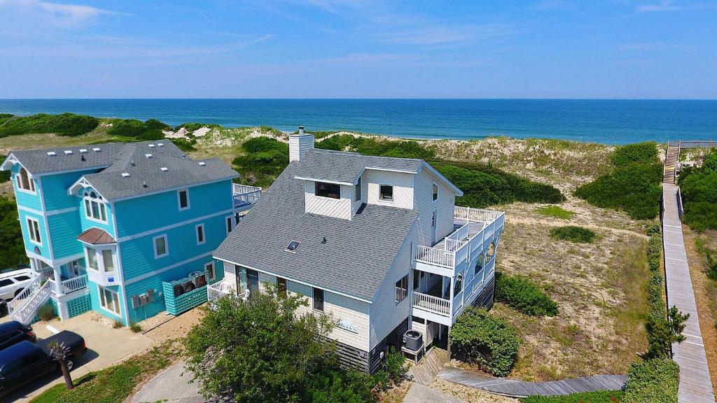 OCEANFRONT, Ocean Views, Sun Deck, Close to Beach Access, OS18D, A ...