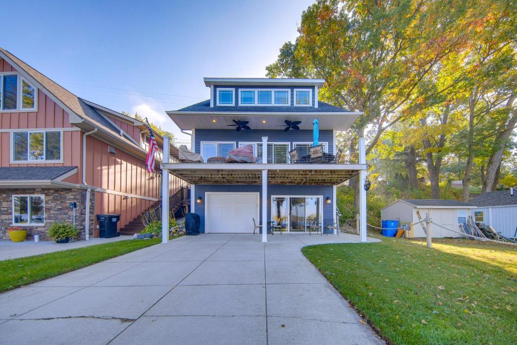 Tipton Home with Private Lakefront and Fire Pits!, Tipton (updated ...