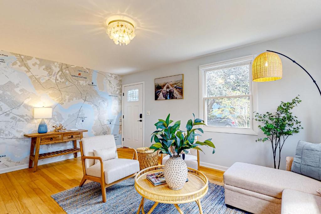 Serene Cottage, Charleston (updated prices 2025)