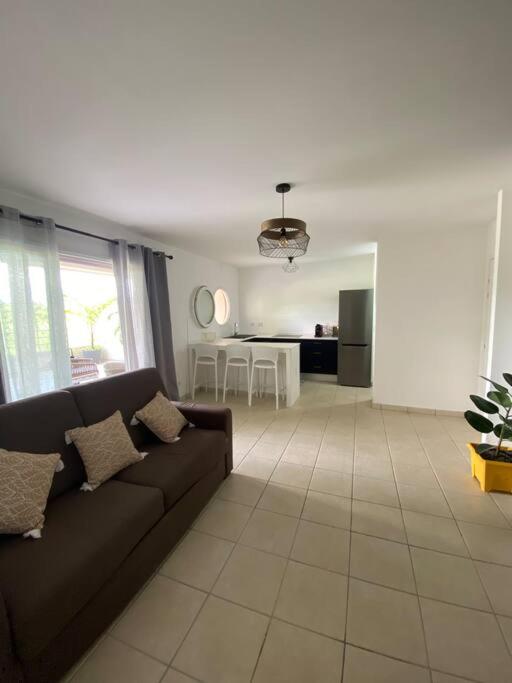 Monvert Evazion, Le Robert (updated prices 2025)