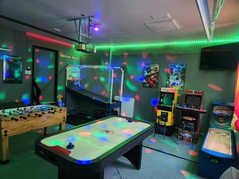 Maison de vacances / Gîte Fully Stocked home with home theater and game ...