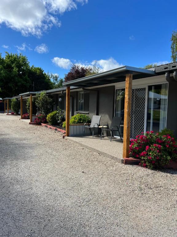 Willow Dene Holiday Apartments, Bright