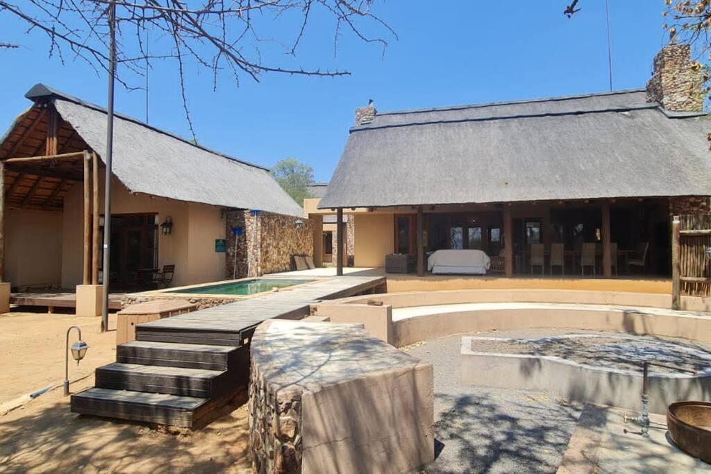 Zebula Golf and Wildlife Estate - Nagapie 12 Pax- Moi Signature Luxury ...