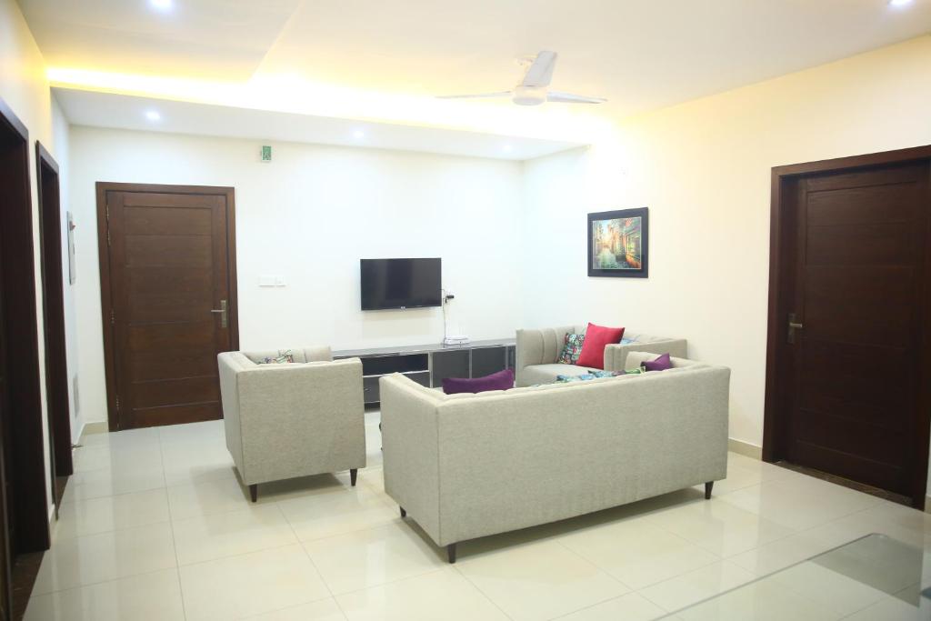 Gulberg Suites, Lahore (updated prices 2025)