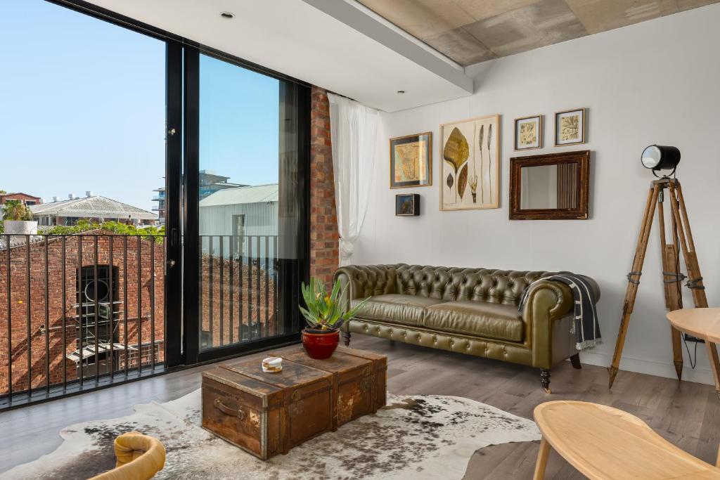 The Signature 102, Cape Town (updated prices 2026)