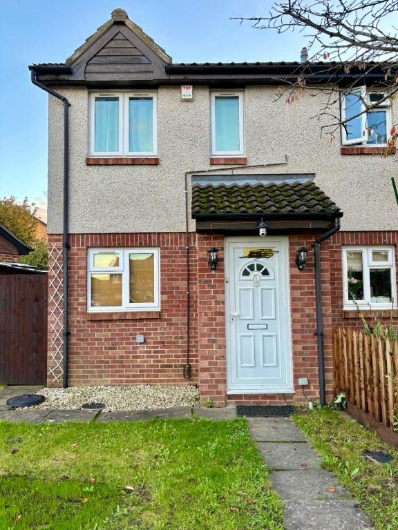Independent family home in London, Ruislip (updated prices 2025) Independent family home in London, Ruislip (updated prices 2025)
