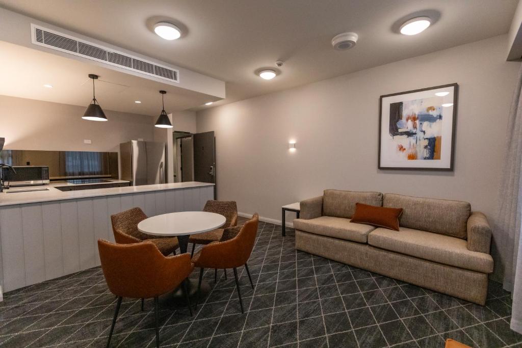 The Gable Inn, Scone (updated prices 2024)