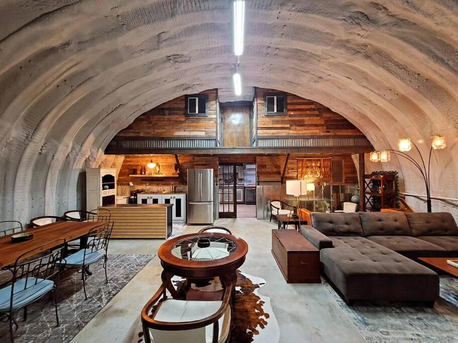 Hill Country Hangar, Canyon Lake (aktualisierte Preise für 2024)