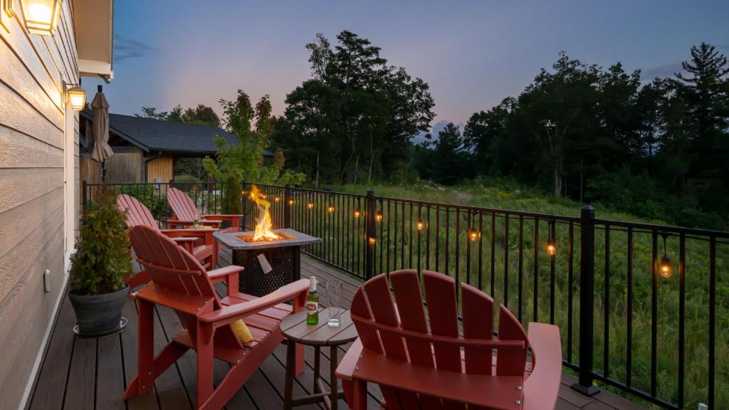 Sunny Ridge- Minutes to Downtown Asheville, Fairview (precios ...