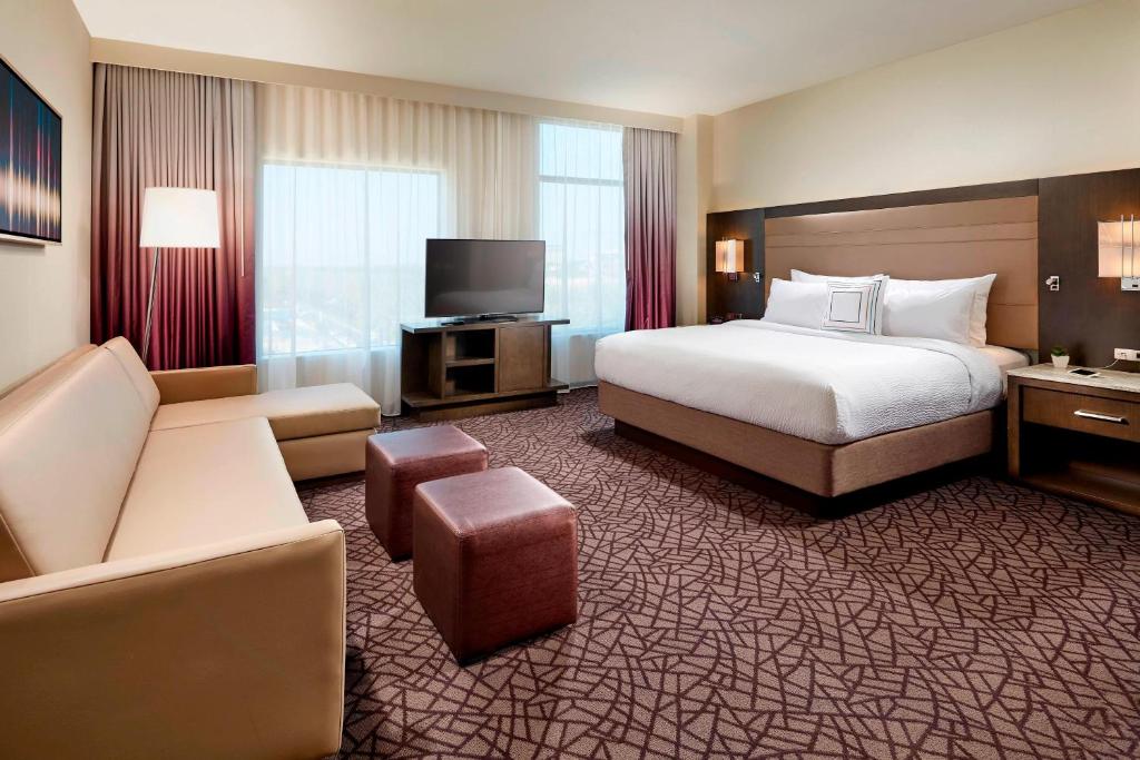 Residence Inn by Marriott at Anaheim Resort/Convention Center, Anaheim ...