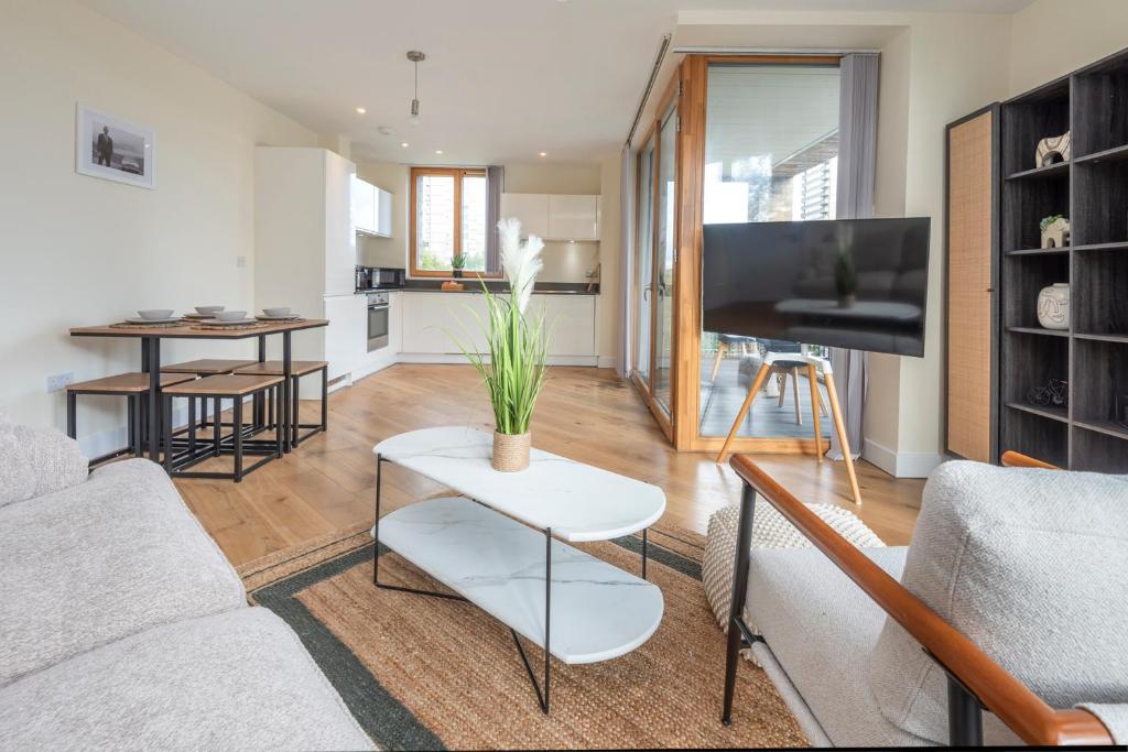 The Lockton - Portobello Road, London (updated prices 2026)