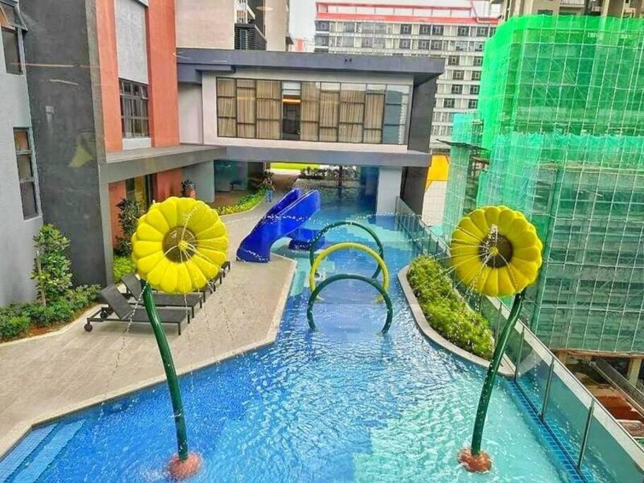 Sunway Velocity Two direct link bridge walking access to Velocity Mall ...