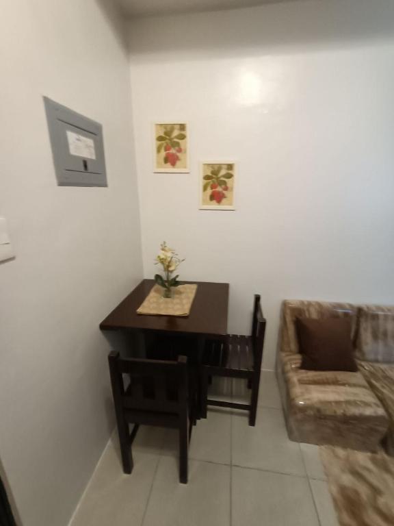 Six Floor Room 624, AMA Tower Residences, Manila (updated prices 2026)