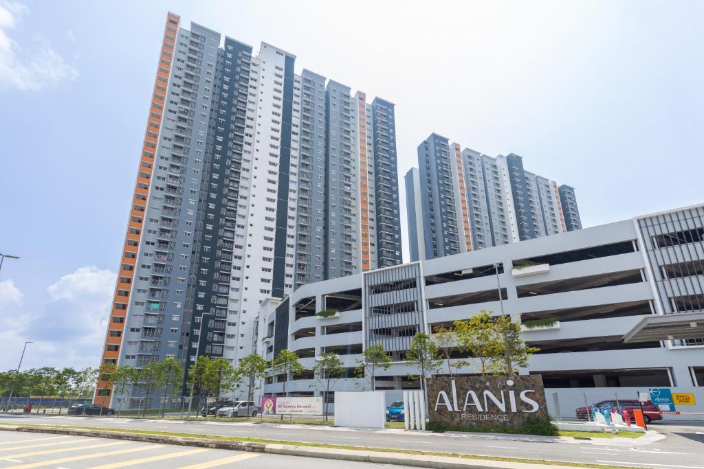 Alanis Sepang @ KLIA-KLIA2, Sepang (updated prices 2025)