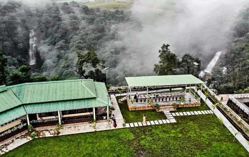 Saral Adventure Resort, Khliehriat, Bataw, India - Booking.com