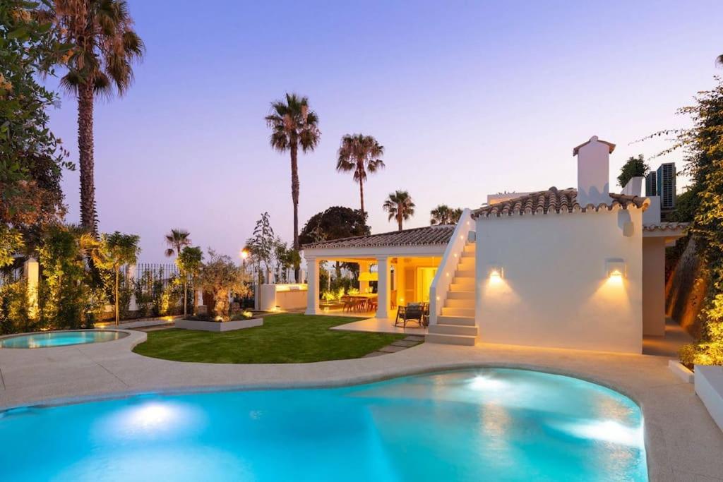 Beachfront Villa La Luisa, Golden Mile, Marbella, Marbella (updated ...