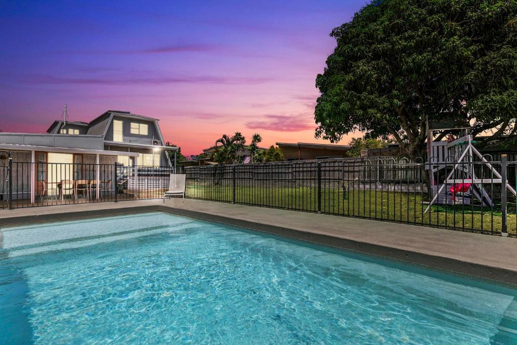 Hidden Oasis, Urangan (updated prices 2025)