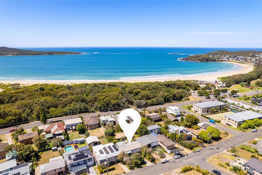23 Lentara St - pet friendly, air con, Wi-Fi, boat parking, Fingal Bay ...