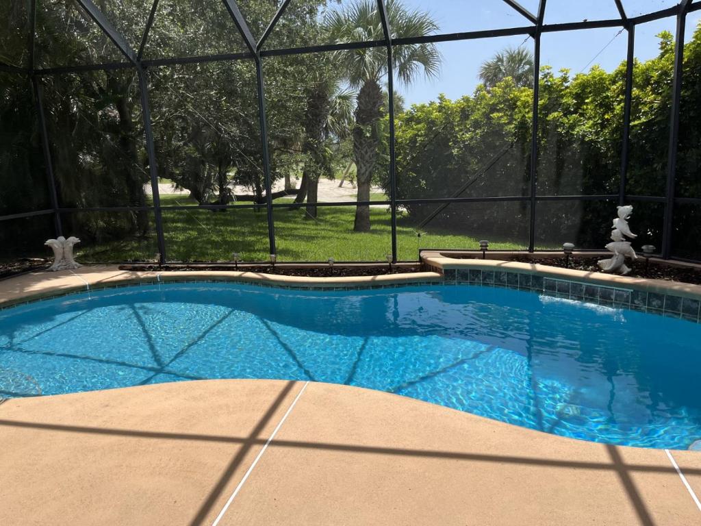 Melbourne Beach Beauty - Four bedroom pool home with private beach ...