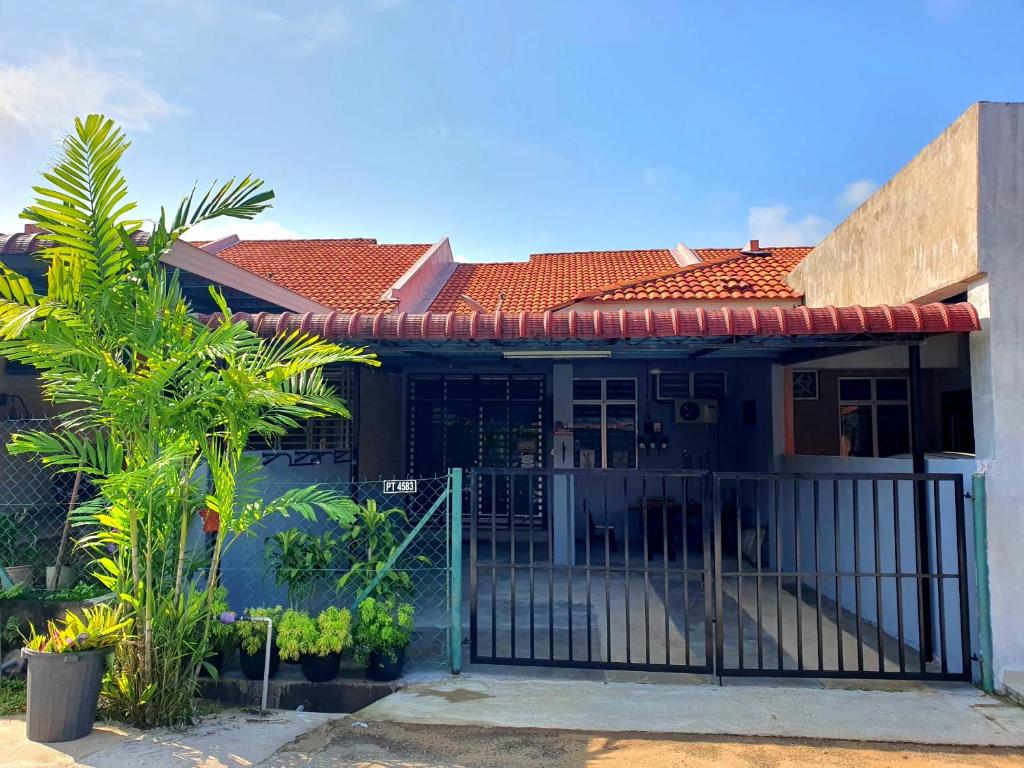 LH Alisha Homestay Bandar Utama Gua Musang, Gua Musang (updated prices ...