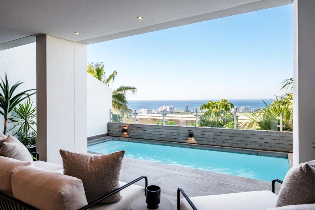 Splendor Views, Cape Town (updated prices 2025)