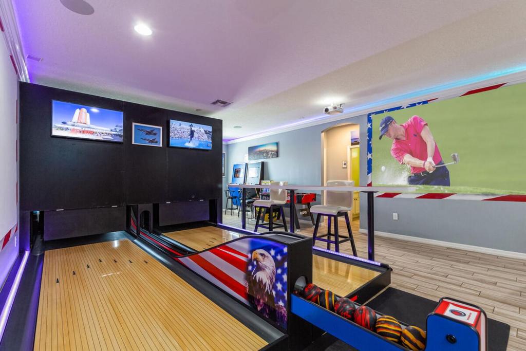 Magic 14-Bedroom Home Perfect for an Incredible Stay for Up to 28 ...