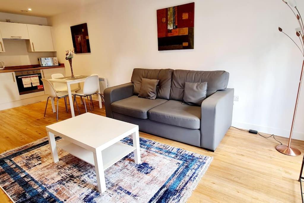 2 Bed Central Manchaster With Private Entrance - Manchester