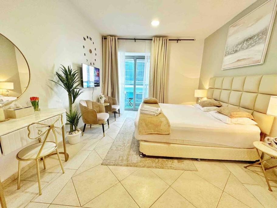 Your Cosy Dubai Marina Home, Dubai (updated prices 2026)