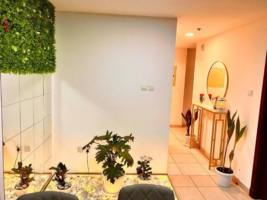 Your Cosy Dubai Marina Home, Dubai (updated prices 2025)