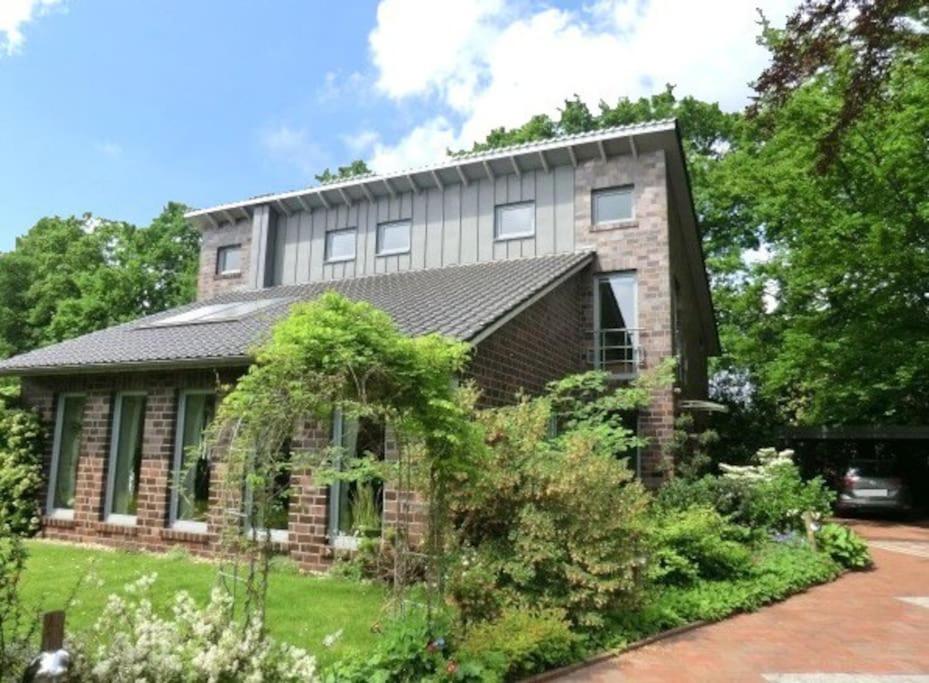 Unser Traumhaus mit wunderschönem Garten, Aurich (aktualisierte Preise für 2025)