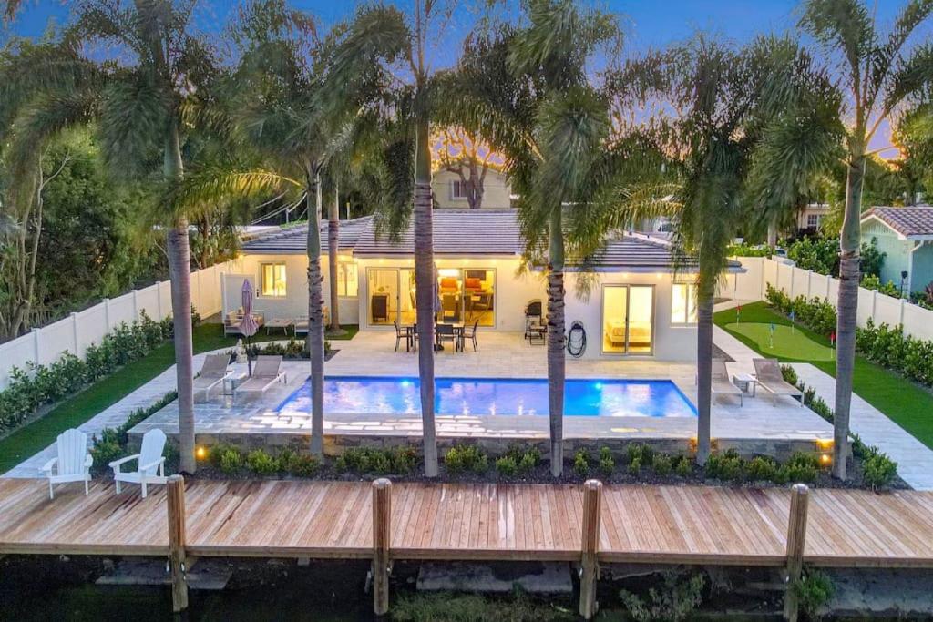 Lakefront Family Fun Home with Private Dock 3BR 2B, Fort Lauderdale ...