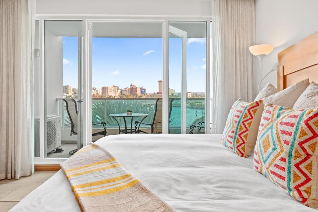 Pez Studio - located at the Condado Lagoon Villas building in Condado ...