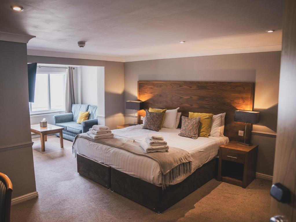 Crossways, Wells (updated prices 2025)