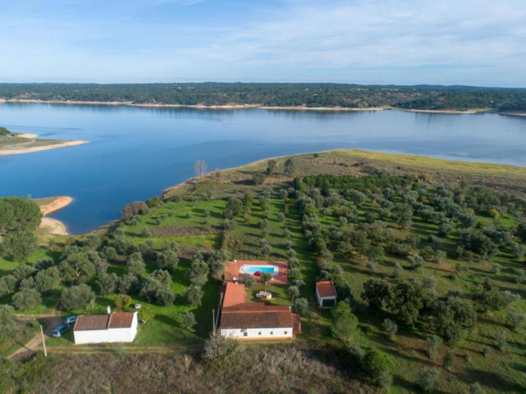 Country villa on Montargil, Montargil (updated prices 2025)