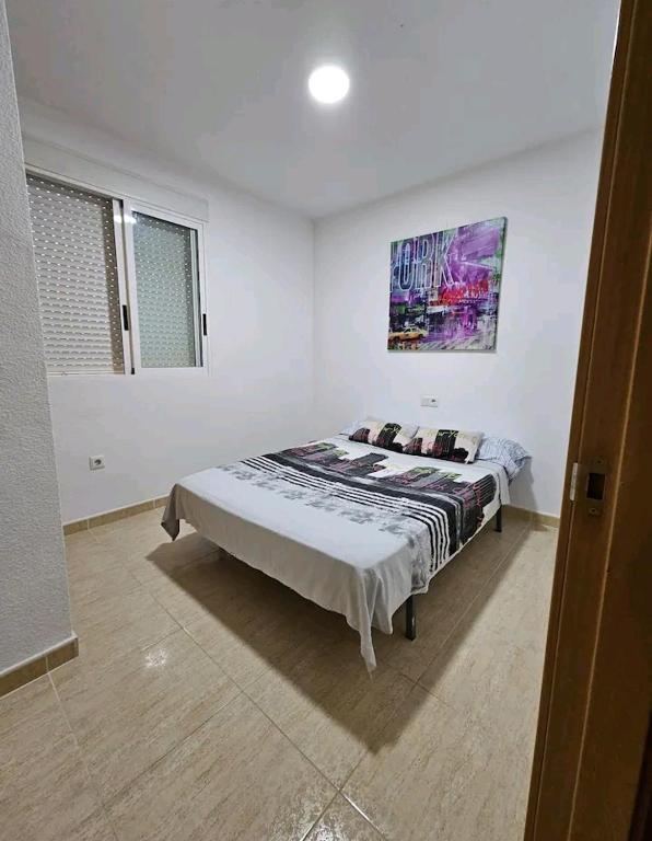 Habitación matrimonial en piso compartido, Chilches (updated prices 2025)