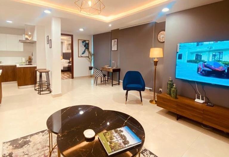 Sky Vista Apartments in Gold Crest Mall, DHA - Skyline Views, Lahore ...