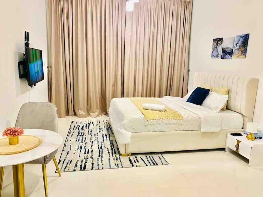 Luxury Studio: Elite Staycation, Dubai (updated prices 2025)