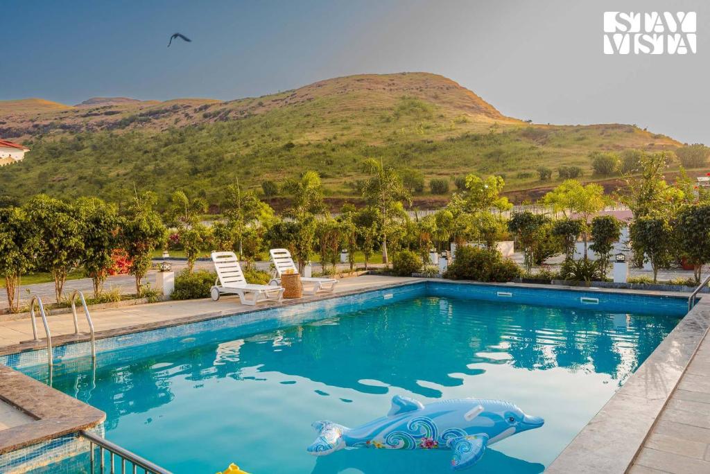 StayVista's Hill Crest Mansion - Hill-View Villa with Private Pool ...