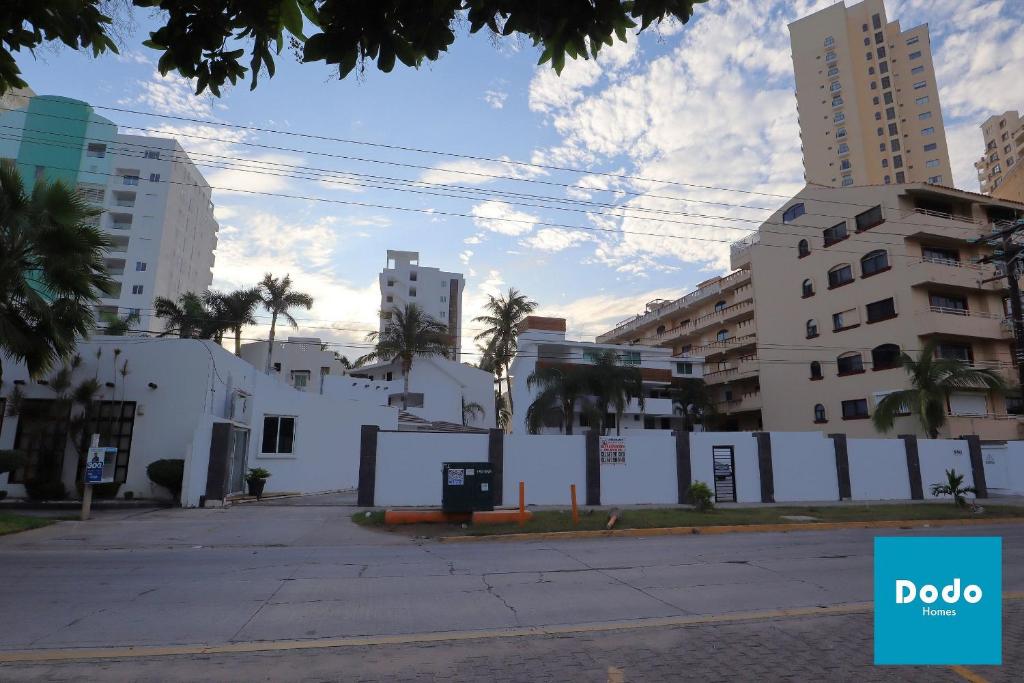 Marina del Sol departamentos a pie de playa, Mazatlán (updated prices 2026)