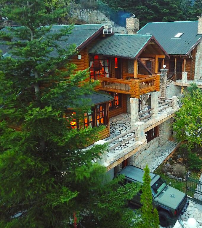 7Hills Finnish Luxury Chalet by Ski Alure, Eptalofos (updated prices 2026)