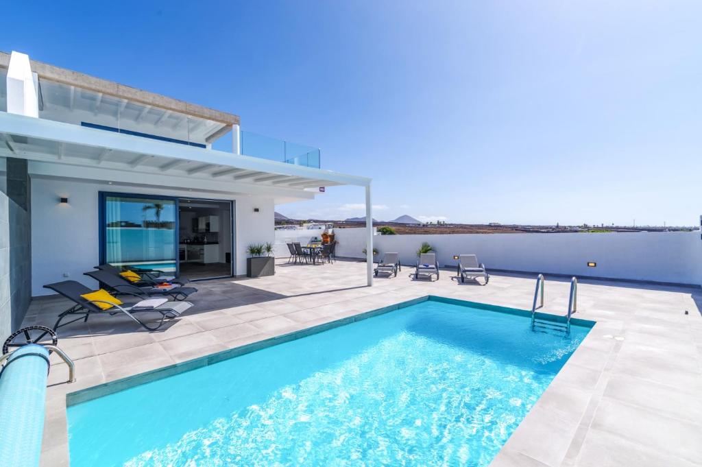 Villa Andrea del Mar by Villa Plus, Puerto Calero (updated prices 2026)