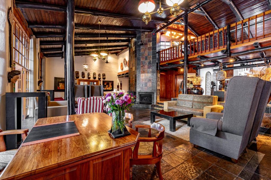 African Sky Hotels - Pine Lake Inn, White River (updated prices 2025)