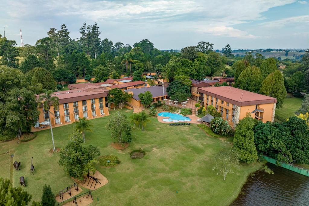 African Sky Hotels - Pine Lake Inn, White River (updated prices 2025)